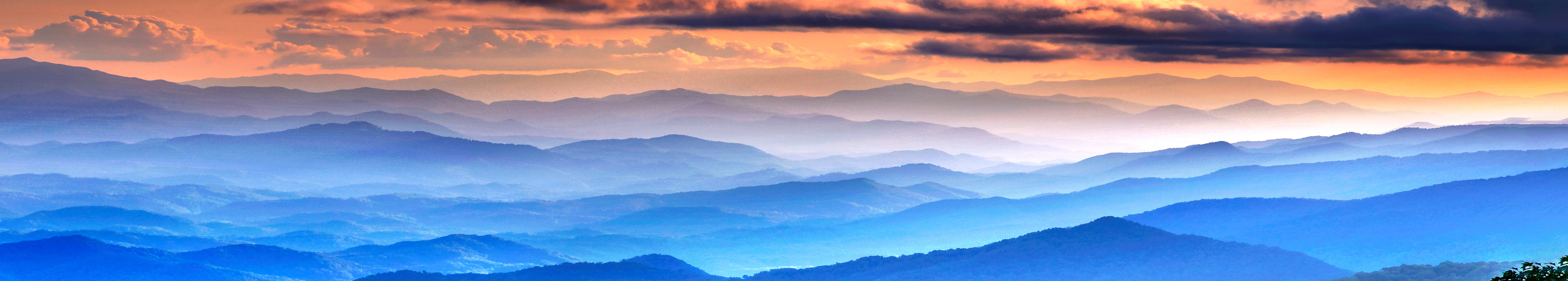 Blue Ridge Layers Thunderstruck – Linear Clockworks